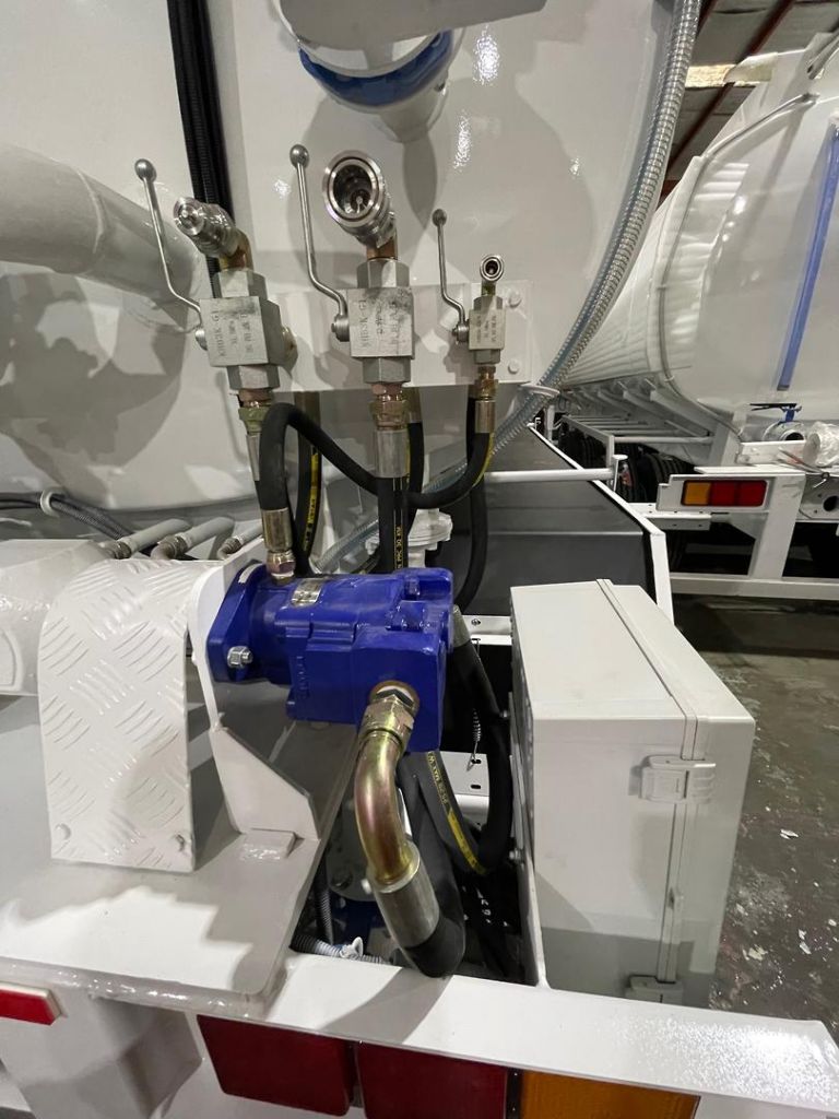 2025 Viking Road Spray Tanker For Sale At $82,900 In Victoria Viking ...