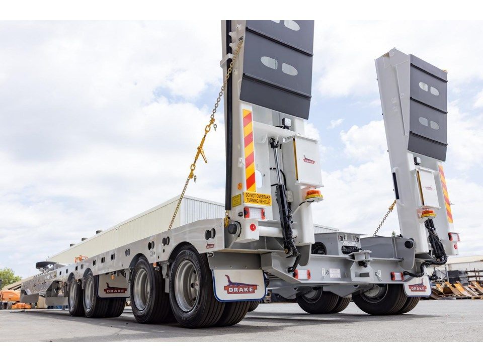 Drake Full Widener Hydraulic Widening Low Loader (3x4, 4x4 Tyre ...