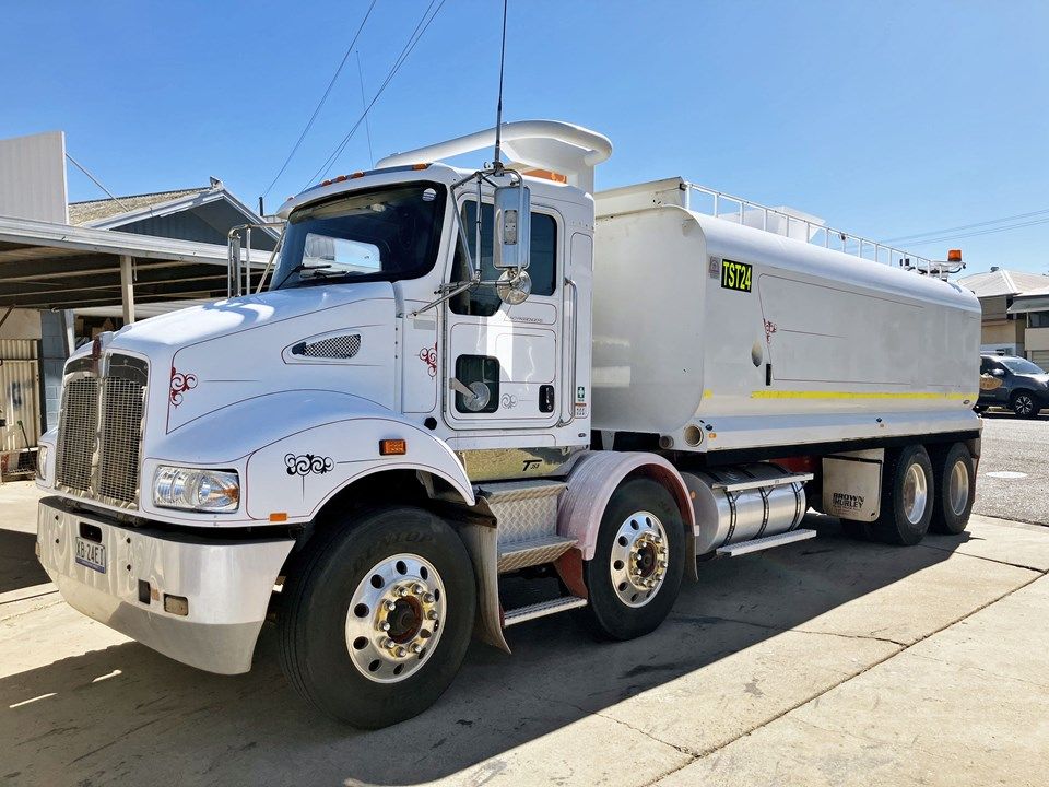 2013 Kenworth T359 8x4 In Queensland Barnseys Trailer And Truck Sales ...